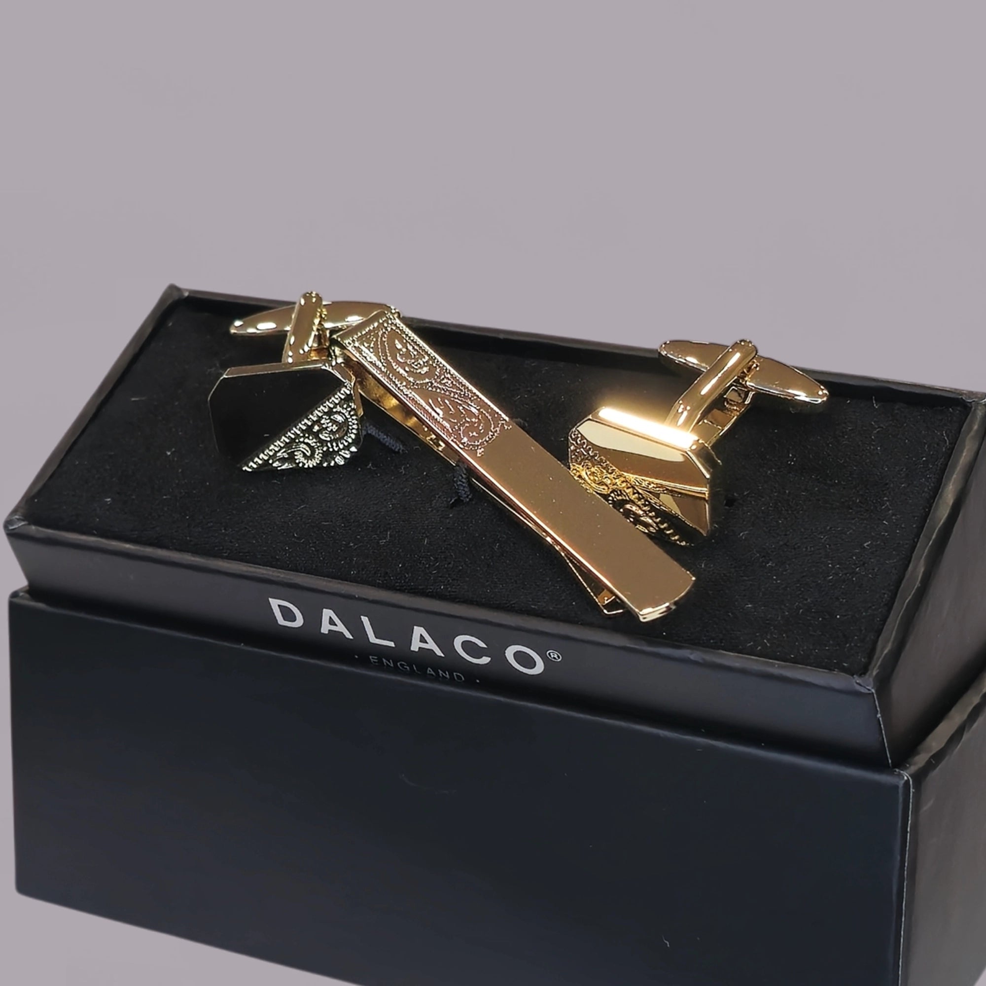 Fancy Engraved Gold Plate Cufflinks and Tie Bar Set – Blooms Menswear